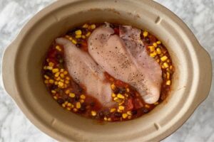 Slow Cooker Santa Fe Chicken | Healthy Foodie Girl