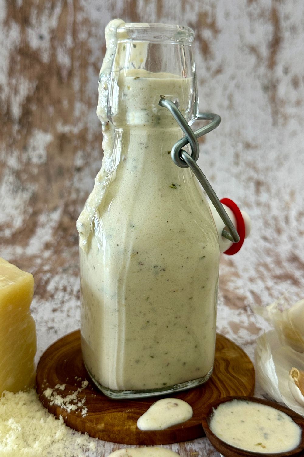 Healthy Creamy Italian Dressing with Greek Yogurt | Healthy Foodie Girl