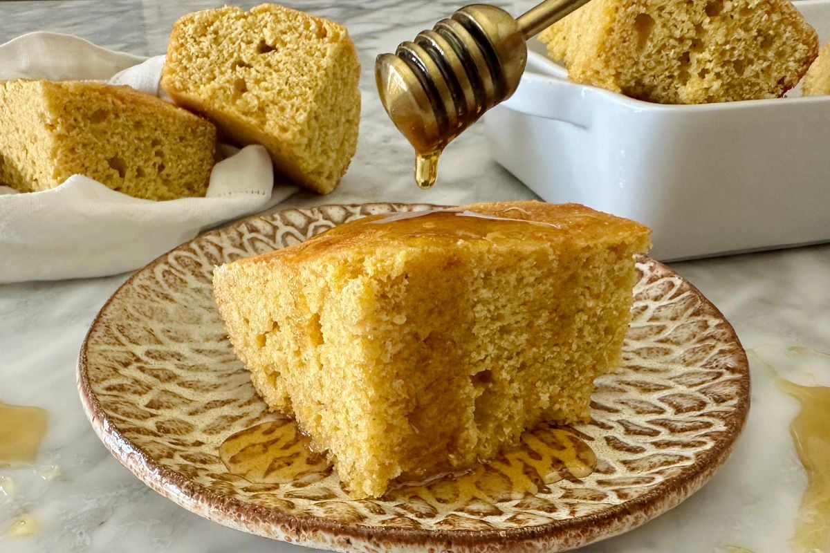 HEALTHY CORNBREAD RECIPE | Healthy Foodie Girl